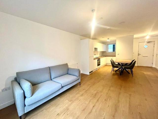 Deansgate Gardens, Bolton, BL1 1 bed apartment to rent £1,025 pcm £237 pw