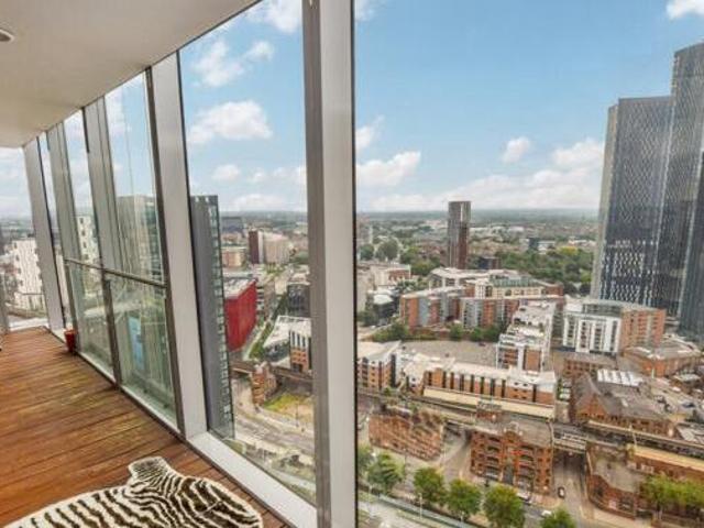 Deansgate, Manchester, 2 Bedroom Flat