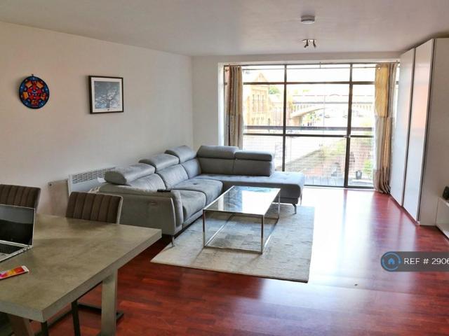 Deansgate, Manchester, M3 2 bed flat to rent £1,800 pcm £415 pw