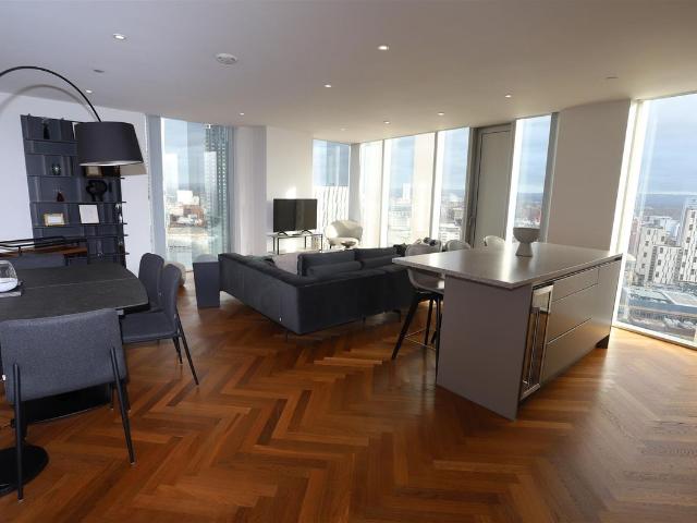 Deansgate Square, Owen Street M15, 2 bed flat to rent, £2,900 pcm | PrimeLocation