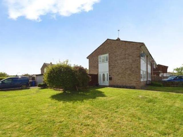 Deanshanger, High View, Milton Keynes, 4 Bedroom Semi detached