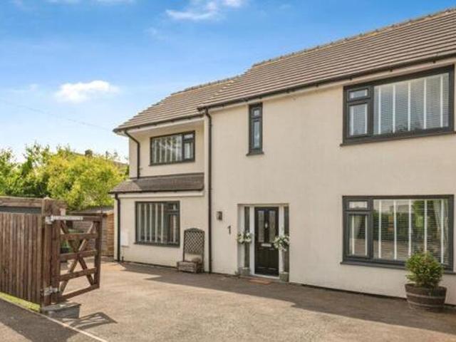 Deanswood Rise, Leeds, 5 Bedroom Semi detached
