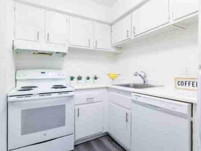 Dearborn View Apartments 2 Bedroom Apartment for Rent at 572 Tobin Dr, Inkster, MI 48141 Inkster