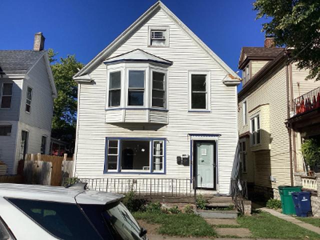Dearborn St
