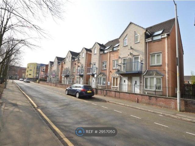 Dearden St, Manchester M15, 4 bed terraced house to rent, £2,000 pcm | PrimeLocation
