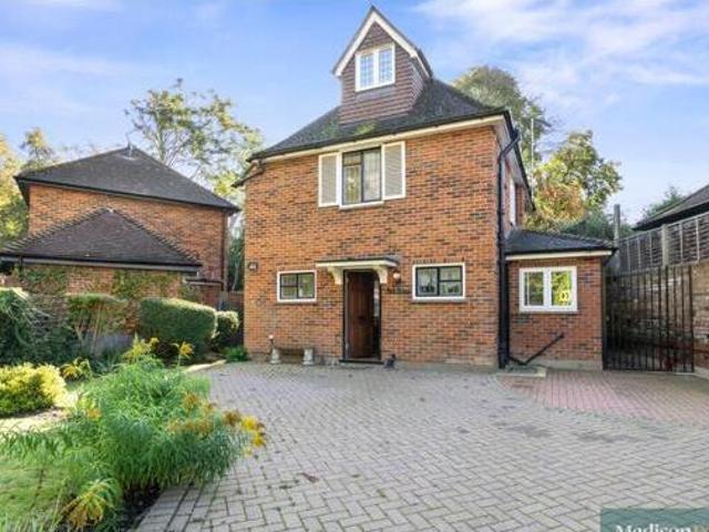 Debden Lane, Loughton, 4 Bedroom Detached