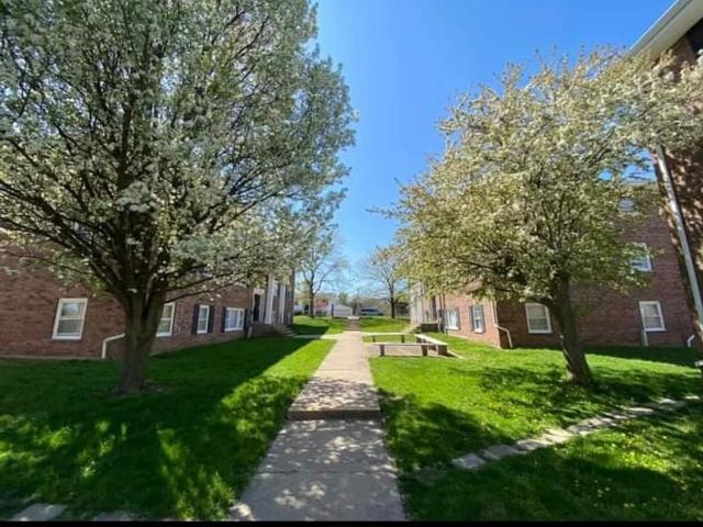 Decatur Flats Apartments 3 Bedroom Apartment for Rent at 520 S Church St, Decatur, IL 62522