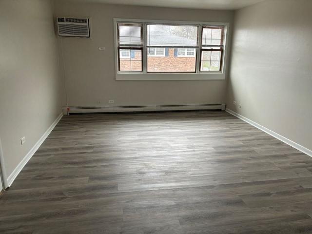 Decatur Flats Apartments 3 Bedroom Apartment for Rent at 520 S Church St, Decatur, IL 62522