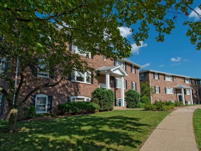Decatur Flats Apartments 2 Bedroom Apartment for Rent at 520 S Church St, Decatur, IL 62522