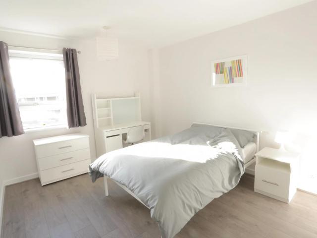 Decent double bedroom near Bartlett Park Has a Room