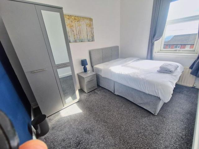 Deckham Terrace, Gateshead NE8, Room to rent, £425 pcm | PrimeLocation