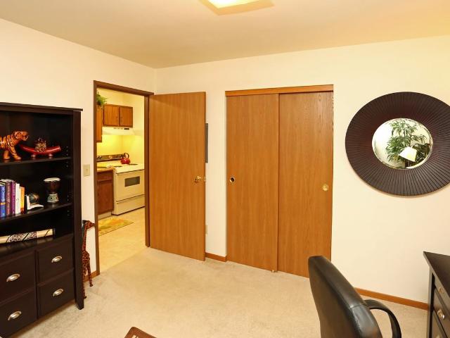 Deckner Manor Apartment Homes 2 Bedroom Apartment for Rent at 2021 Deckner Ave, Green Bay, WI 54302