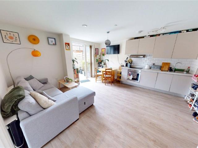 Decourcy House, Upper York Street, City Centre, Bristol BS2, 1 bed flat to rent, £1,300 pcm | PrimeLocation