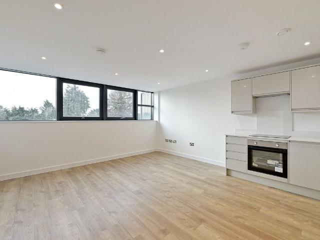 Dedworth Road, Windsor, Berkshire SL4, 1 bed flat to rent, £1,650 pcm | PrimeLocation
