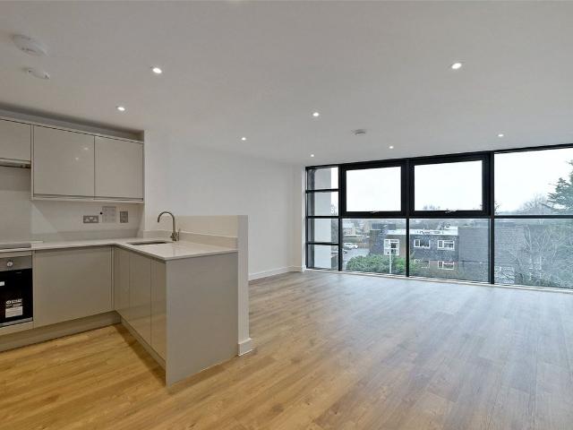 Dedworth Road, Windsor, Berkshire SL4, 1 bed flat to rent, £1,600 pcm | PrimeLocation