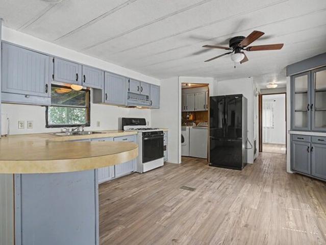 Deep Mdws, Exeter, Property For Sale