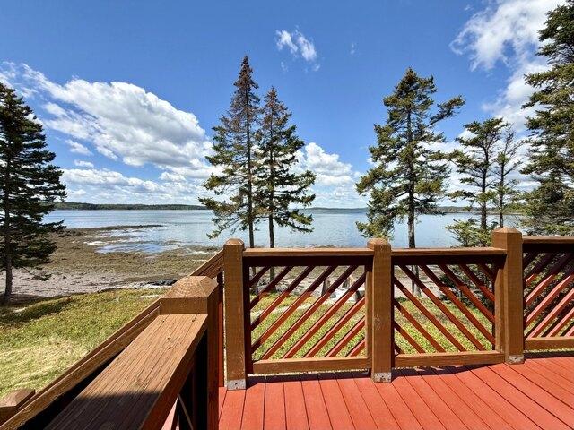 Deep Cove Rd, Eastport, Home For Sale