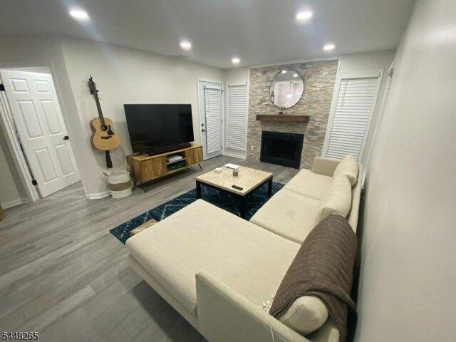 Deepdale Ct Unit,union Twp, Condo For Sale