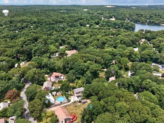 Deepwood Dr, Falmouth, Home For Sale