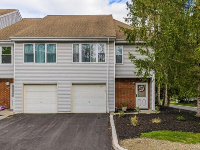 Deer Ct Dr, Middletown, Condo For Sale