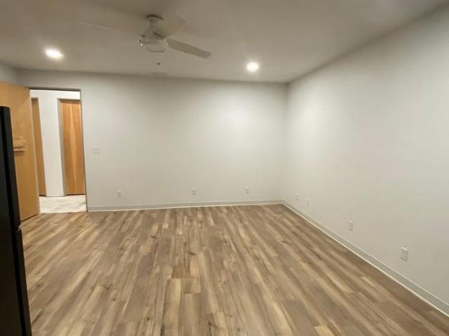 Deer Creek Apartments 2 Bedroom Apartment for Rent at 401 1st Ave, Toledo, IA 52342
