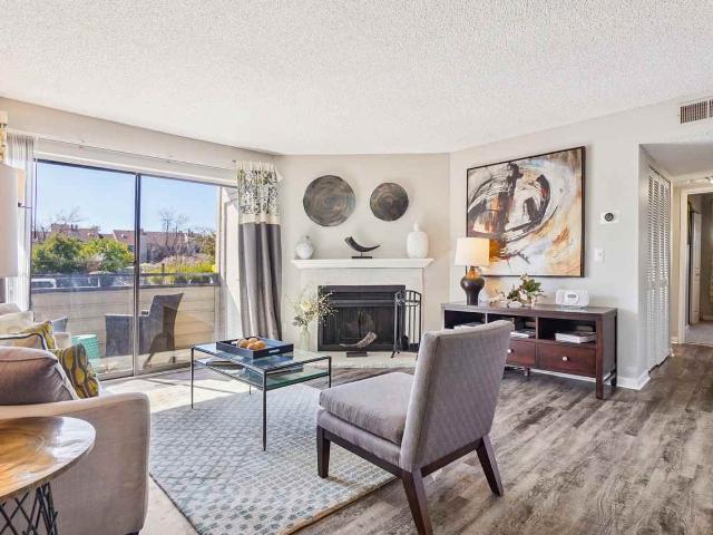 Deer Crest Apartments 1 Bedroom Apartment for Rent at 2200 W 10th Ave, Broomfield, CO 80020 Lac Amora