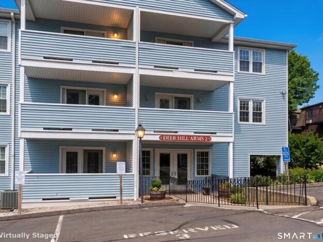 Deer Hill Ave Unit,danbury, Condo For Sale