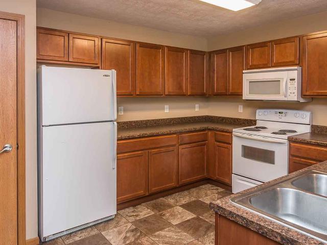 Deer Hollow I Apartments