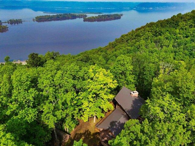 Deer Island View Rd, Eastman, Home For Sale
