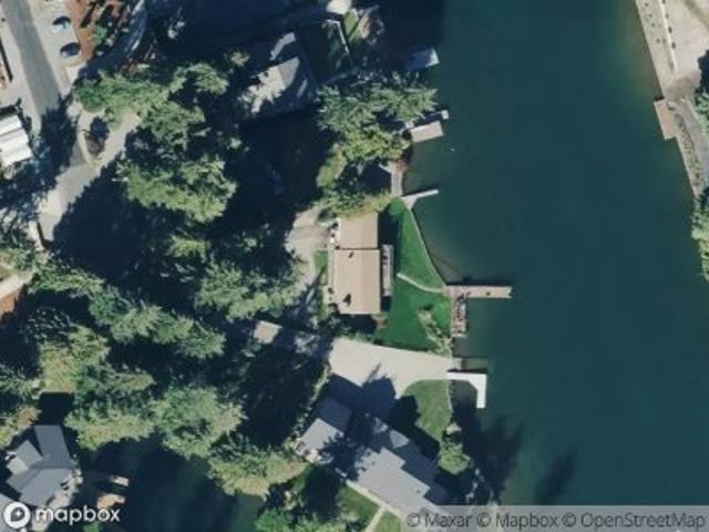 Deer Island Dr E