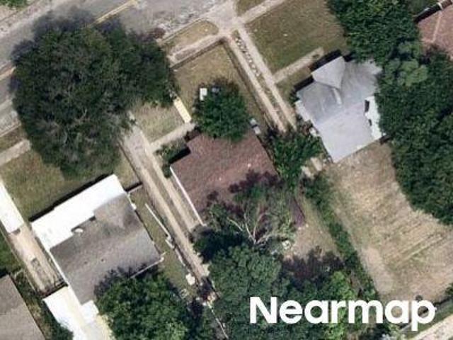 Deer Path Dr