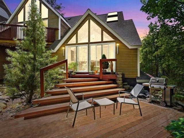 Deer Path, Hudson, Home For Sale