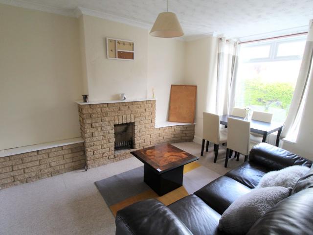 Deerbarn Road, Guildford GU2, 4 bed detached house to rent, £2,900 pcm | PrimeLocation
