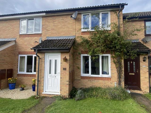 Deerfield Close, Buckingham MK18, 2 bed terraced house to rent, £1,150 pcm | PrimeLocation