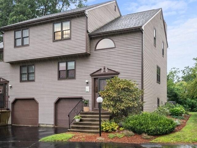 Deerfield Ct Unit,grafton, Condo For Sale