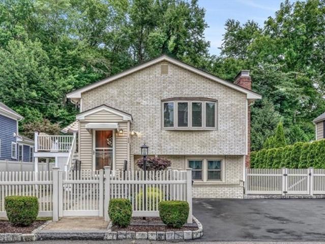 Deerfield Ave, Westwood, Home For Sale