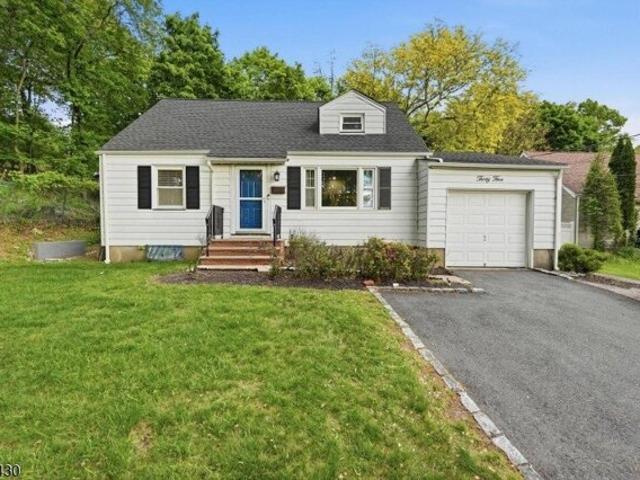 Deerfield Dr, West Orange, Home For Sale