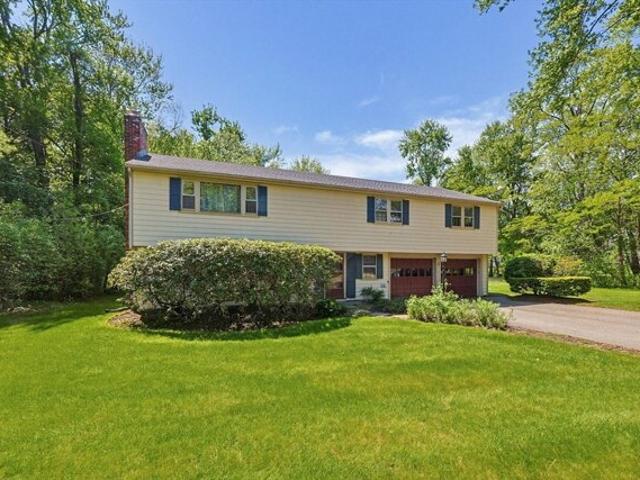 Deerfield Ln, Natick, Home For Sale