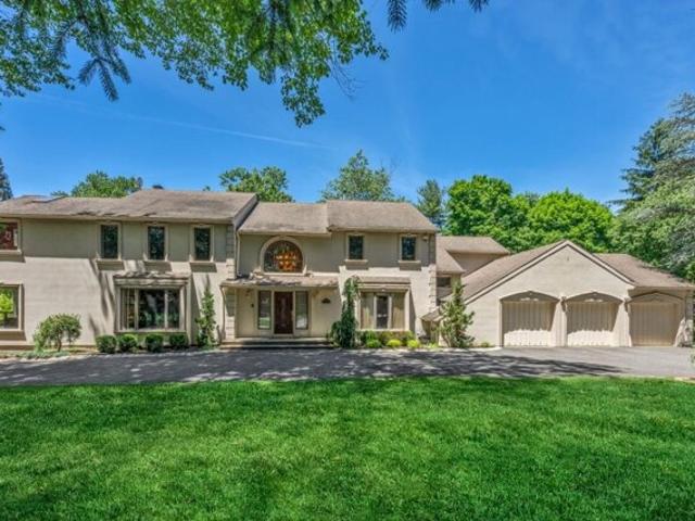 Deerfield Ln, Upper Saddle River, Home For Sale