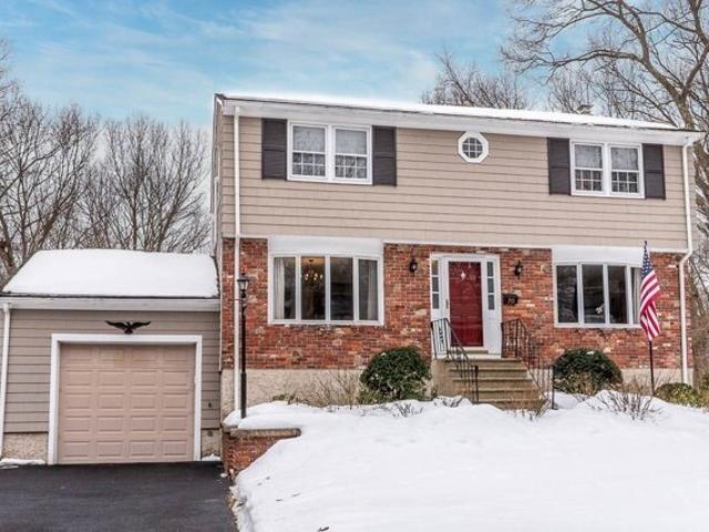Deerfield Rd, Sharon, Home For Sale