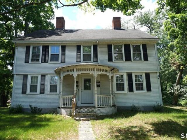Deerfield Rd, Windsor, Home For Sale