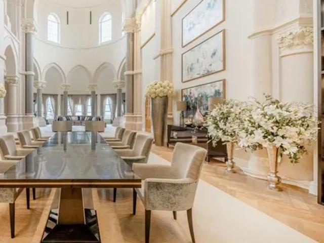 Deerhurst Court, 4 Holborn Close, London, NW7 4AZ, United Kingdom | 4 bed house for rent #135673389 | Rentberry