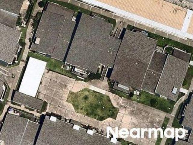 Deering Dr Apt 305