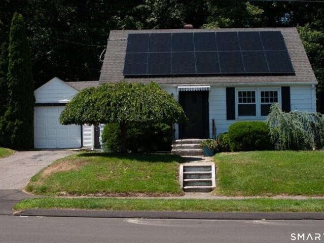 Deering Ln, Naugatuck, Home For Sale