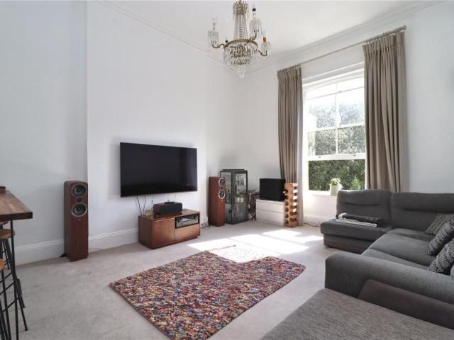 Deerstead House, Woking 2 bedrooms Property for lettings Seymours