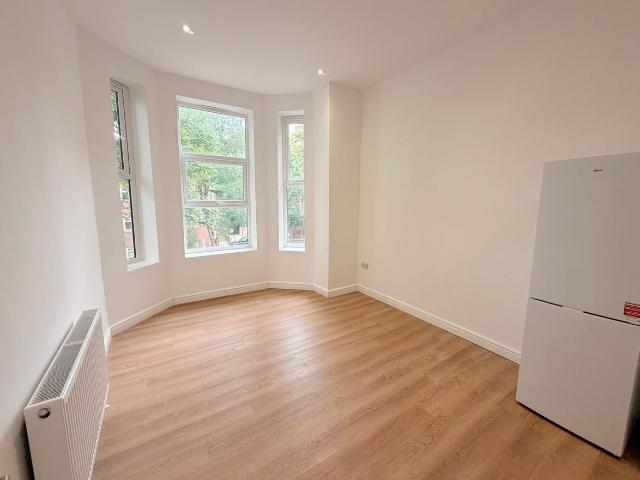 Deerpark Road, Manchester M16, 4 bed flat to rent, £1,450 pcm | PrimeLocation