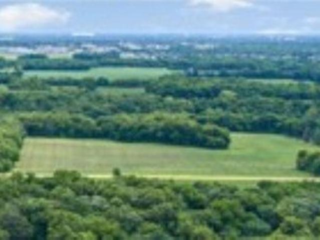 Deerwood Trl, North Mankato, MN 56003