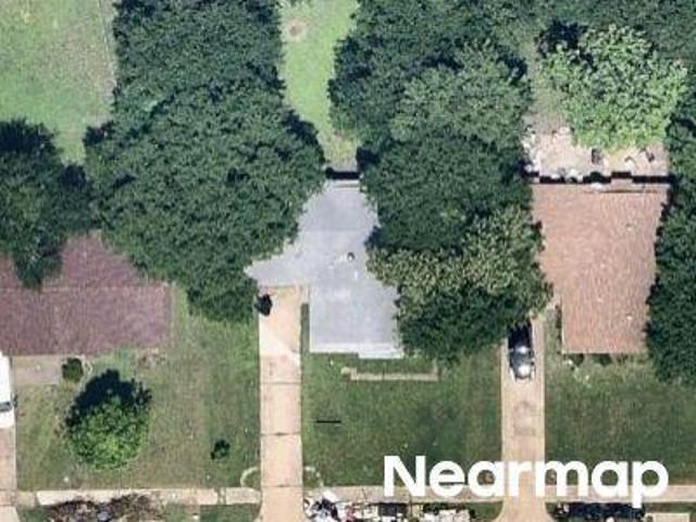 Deerwood Dr