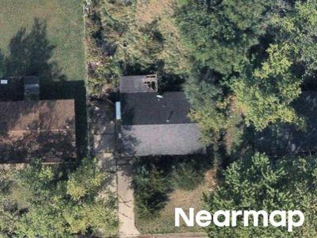Deerwood Dr
