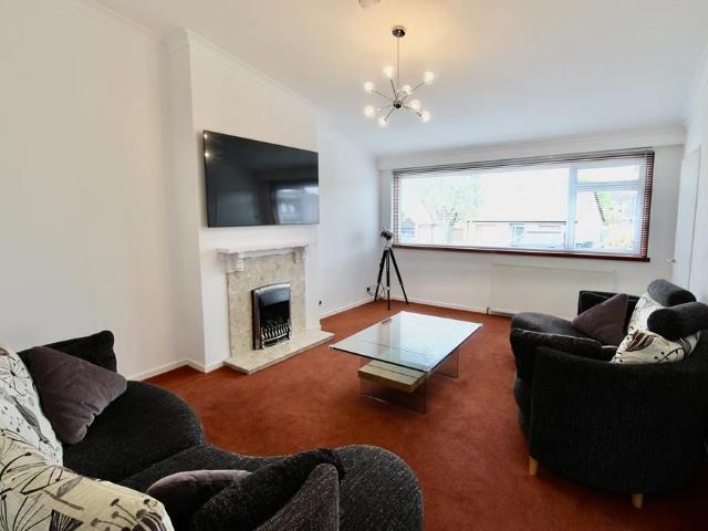 Deeside Gardens, Mannofield, Aberdeen AB15, 3 bed bungalow to rent, £1,195 pcm | PrimeLocation